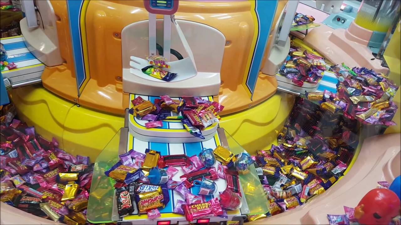 Big Sweet Candy Land - Candy Pusher Claw Machine Overload - YouTube