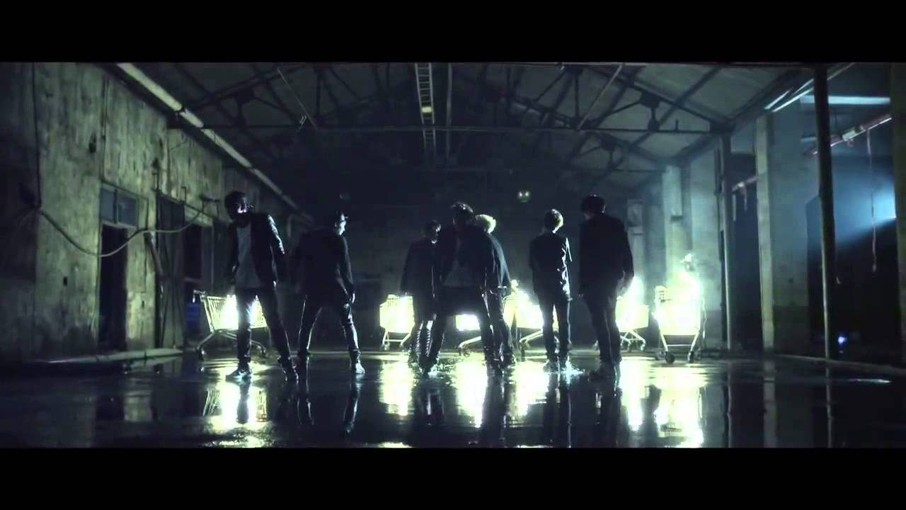 방탄소년단 'Danger' MV - YouTube