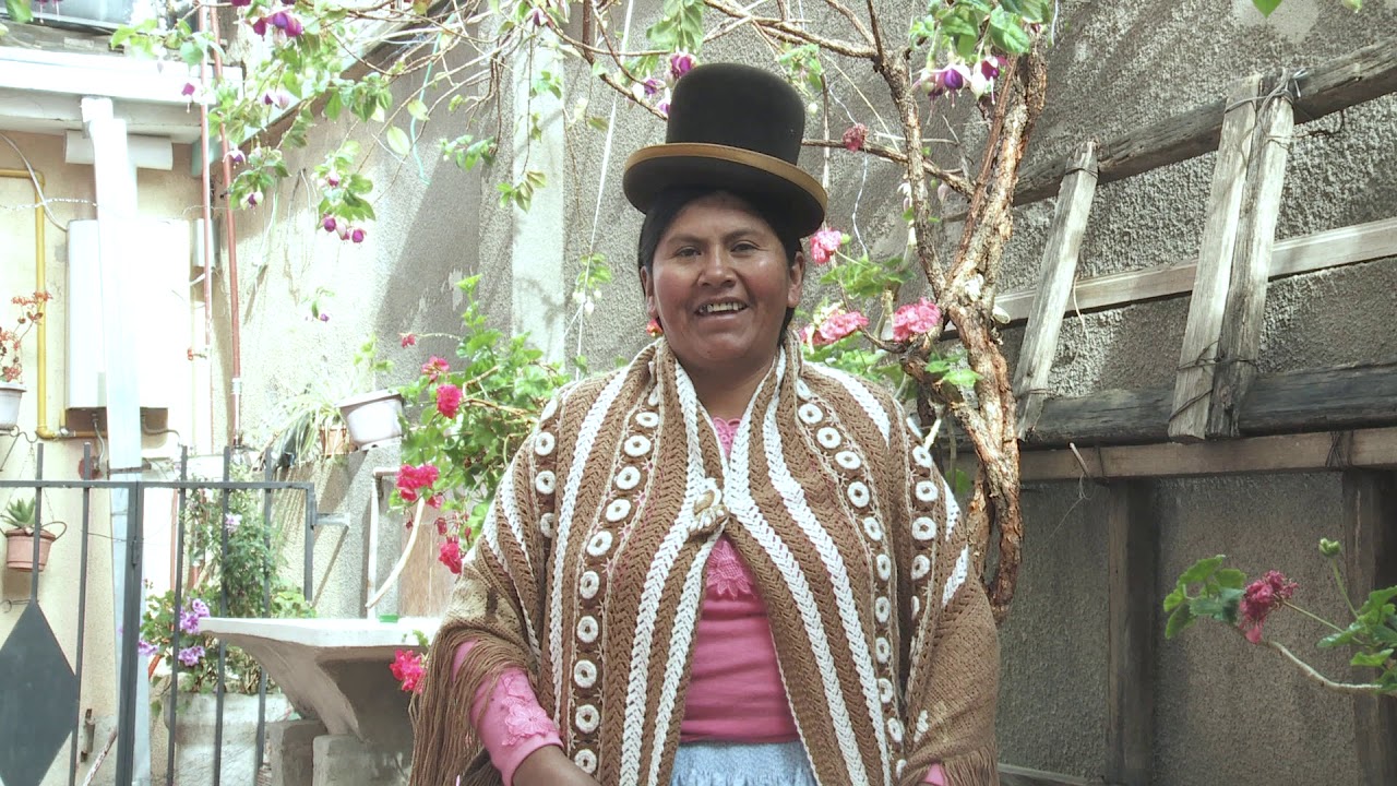 Cholita Outfit Explainer - YouTube