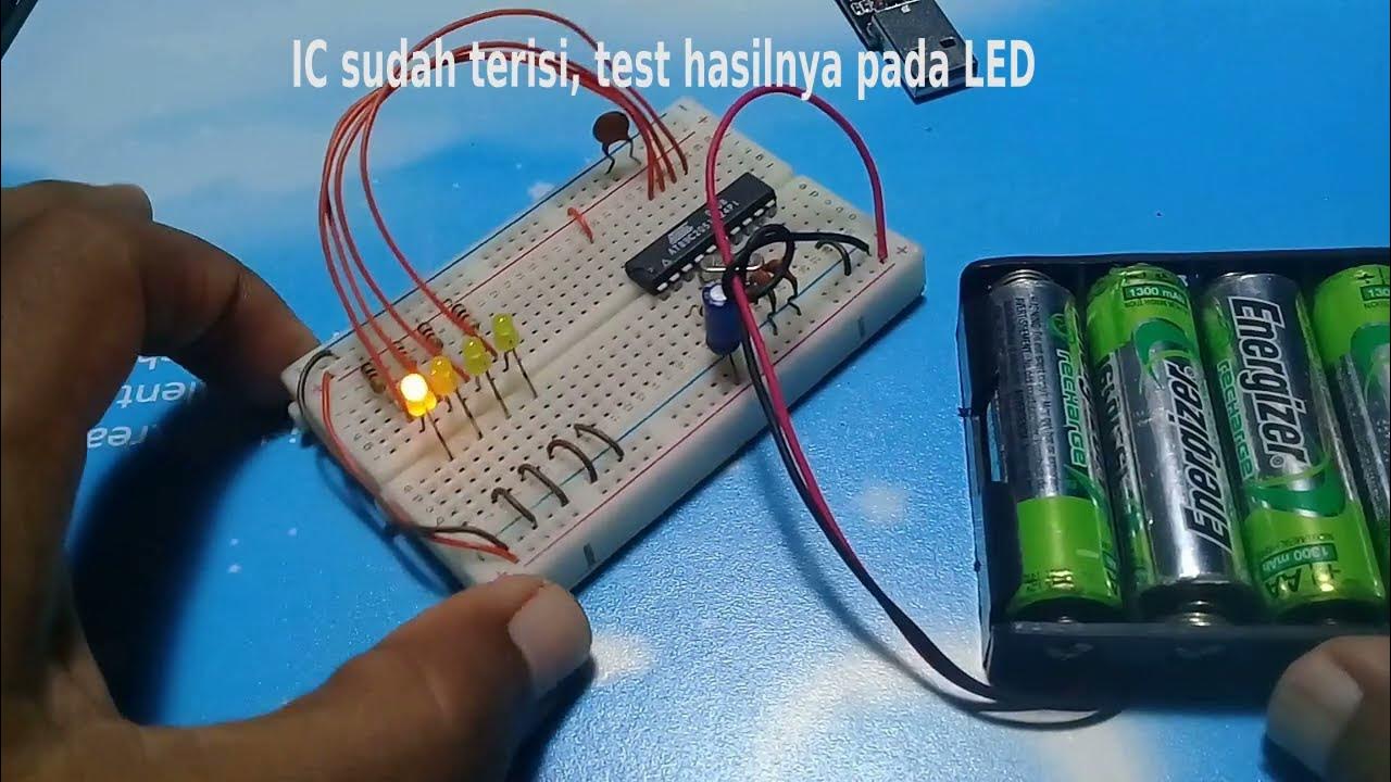 Tutorial at89c2051, menulis kode SDCC, memprogram IC, flip-flop 4 lampu ...