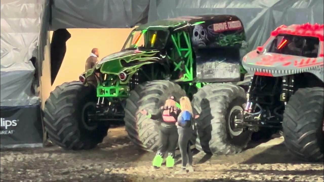 Monster Jam 2023 Total Mortgage Arena Racing Grave Digger Krysten Anderson - YouTube