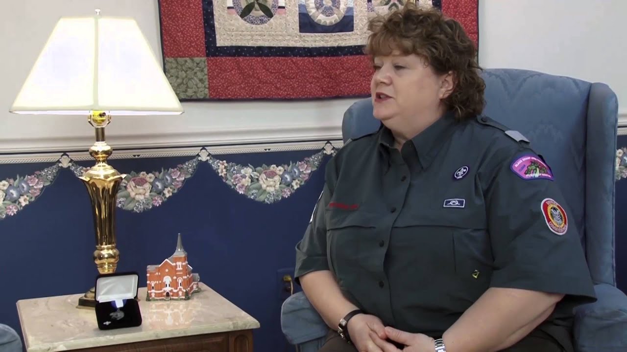Michelle Waggoner - 2015 Silver Beaver recipient - YouTube
