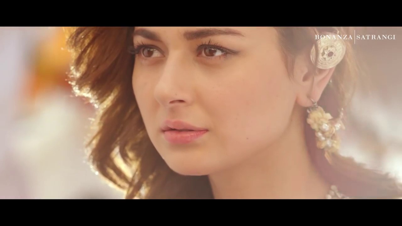 Aaj Rung Hai - Hadiqa Kiani (Wajd) - YouTube