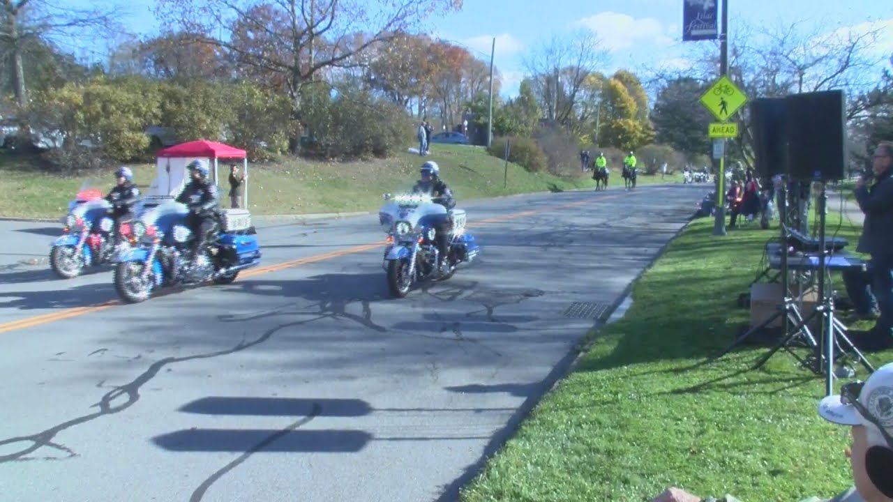 Veterans Day Parade - Part 1 - YouTube