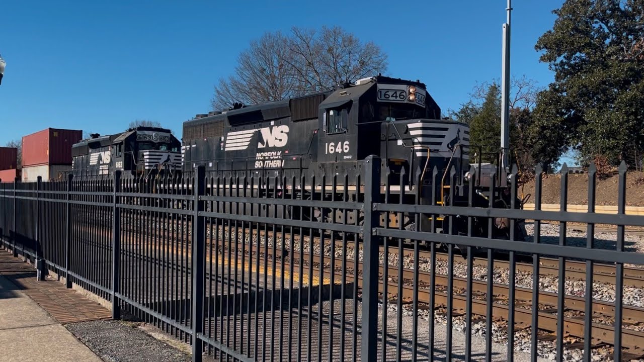 NS Yard Train Pulls Up Outta Train Yard With NS 1646 SD40-2 & NS 6163 ...