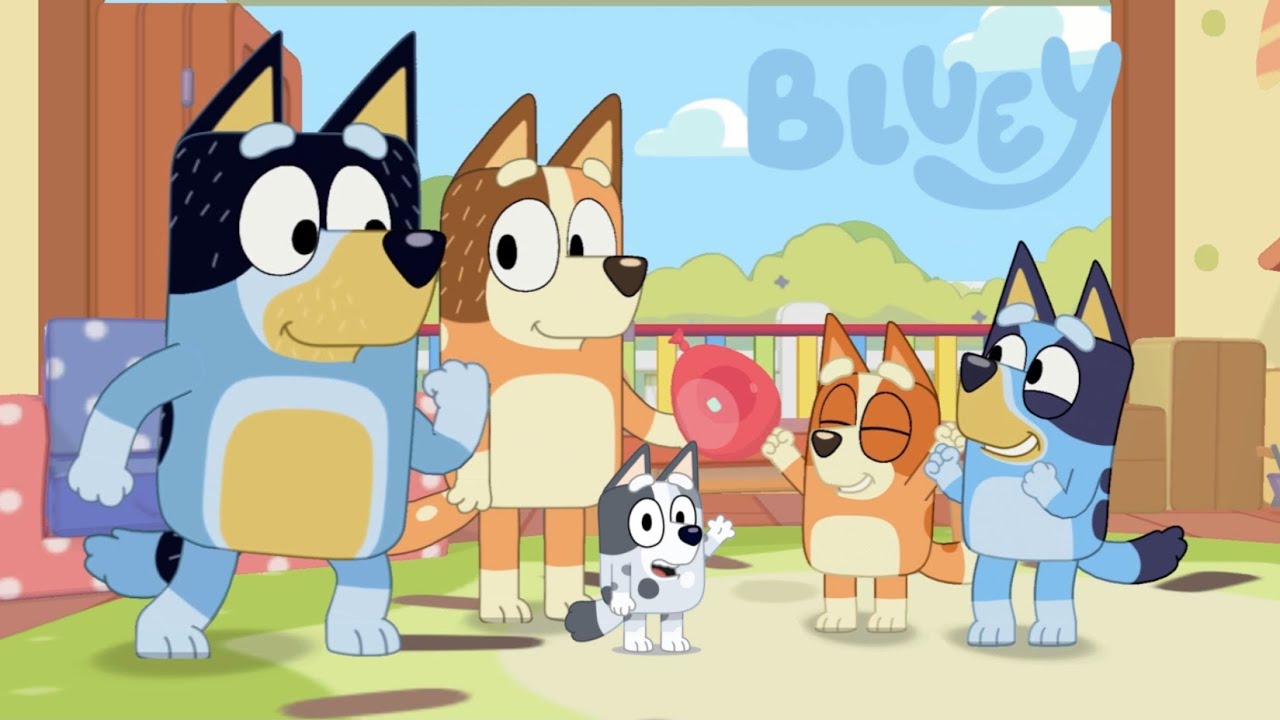 Bluey and bingo Playing with balloon 🎈 - YouTube