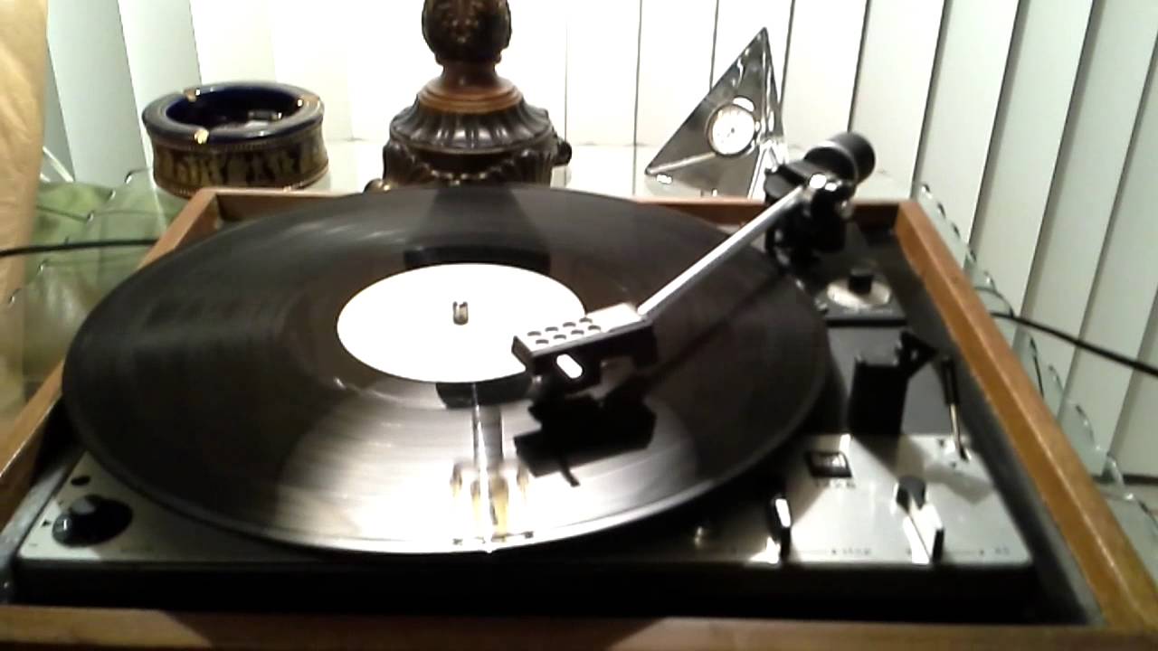 Dual 1226 turntable - YouTube