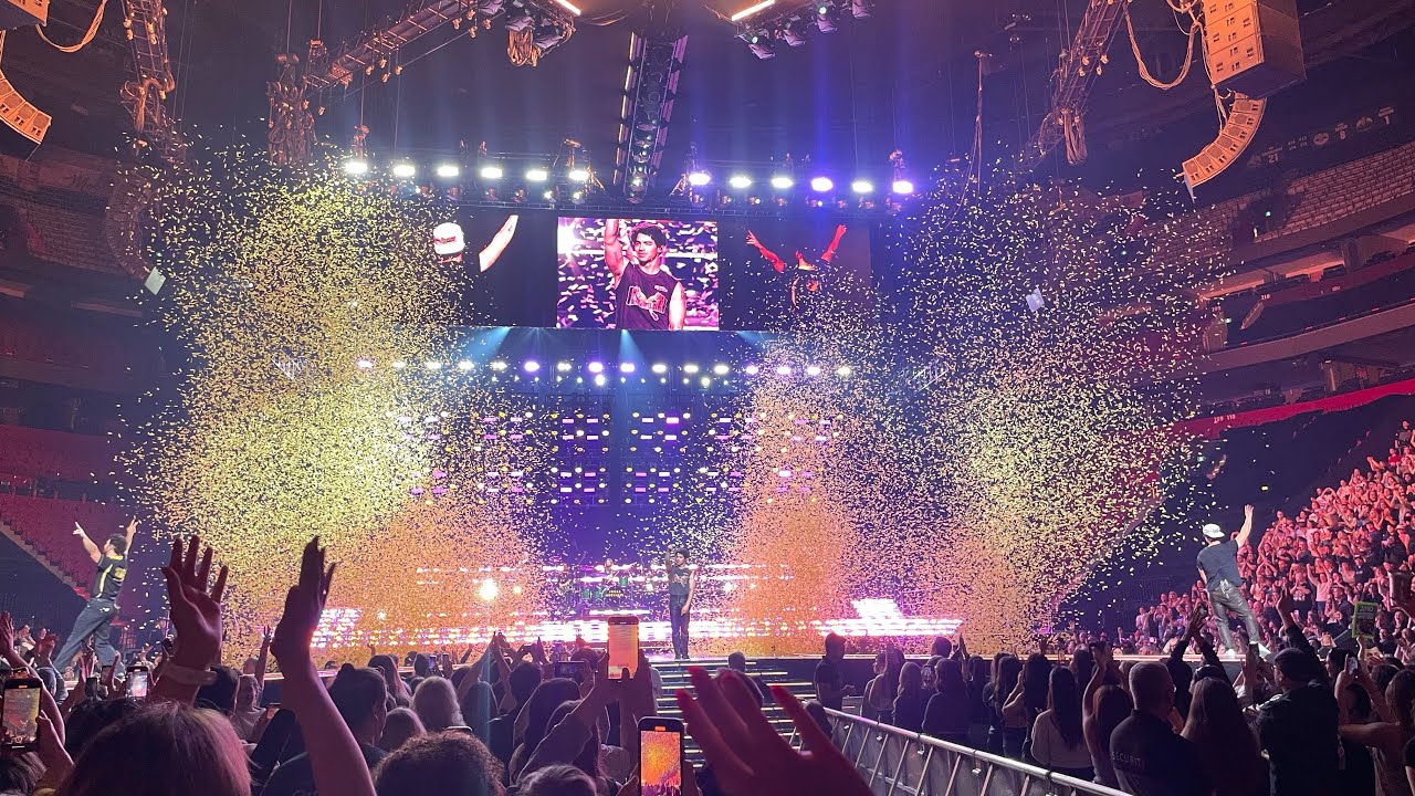 Vacation Eyes- Jonas Brothers Montreal December 1, 2023. Jonas Brothers ...