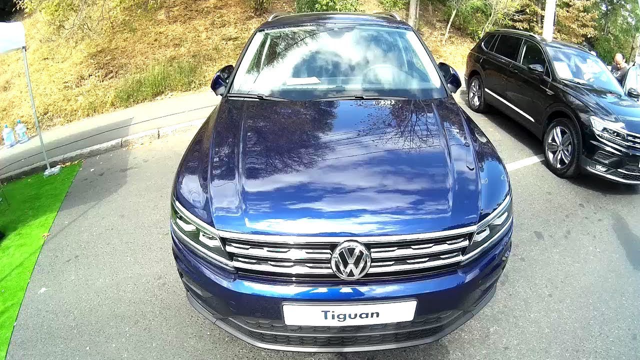 Volkswagen Tiguan 4Motion Navy Blue 2018 - YouTube