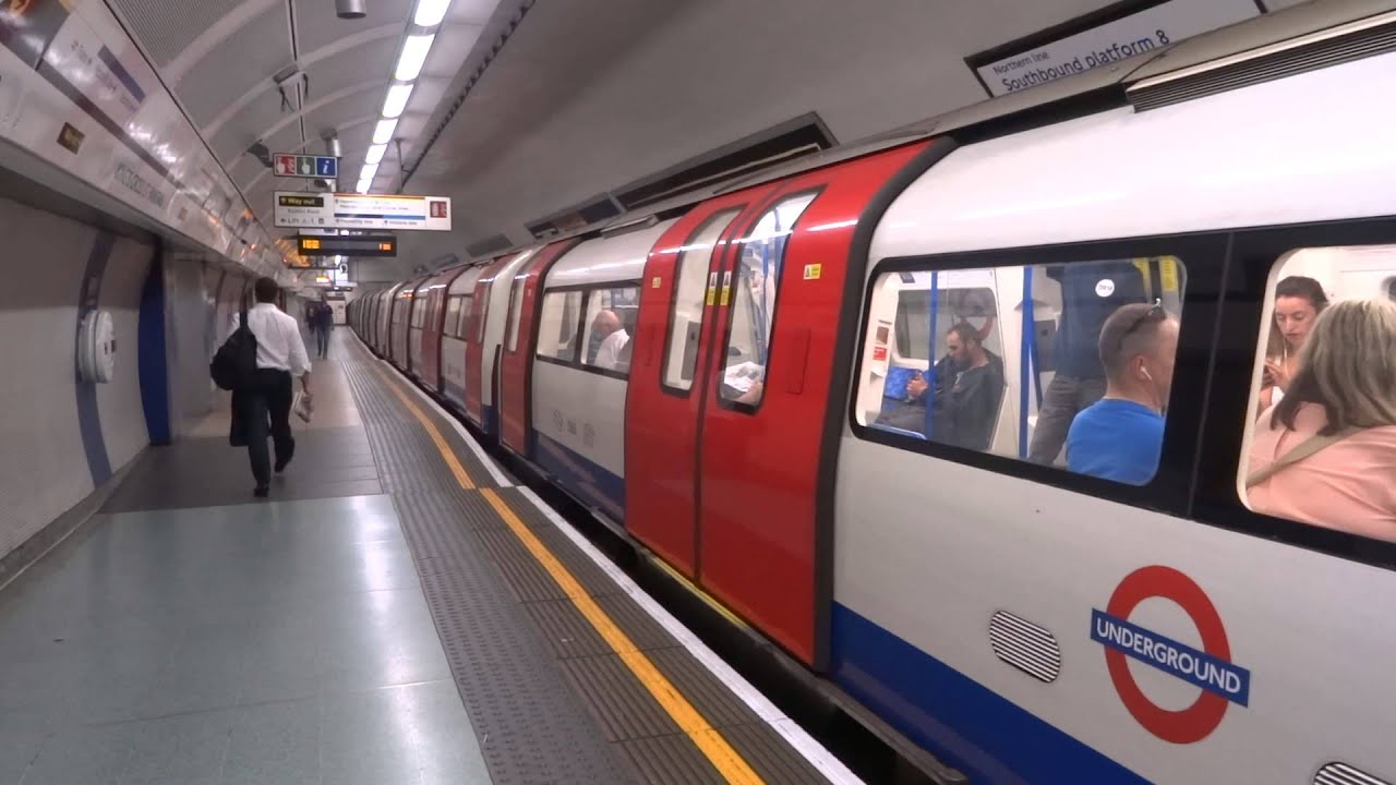 Northern Line train leaving King's Cross St Pancras - YouTube