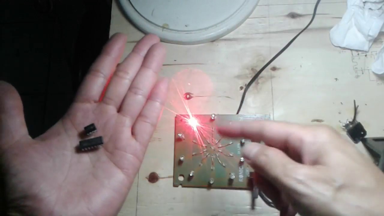 RADAR LED/RUNNING LED (IC NE555 & CD 4017 - YouTube