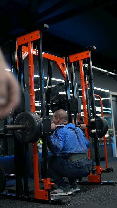 Присед в смите #gym #motivation #тренажерка #спорт #качалка #sports # ...