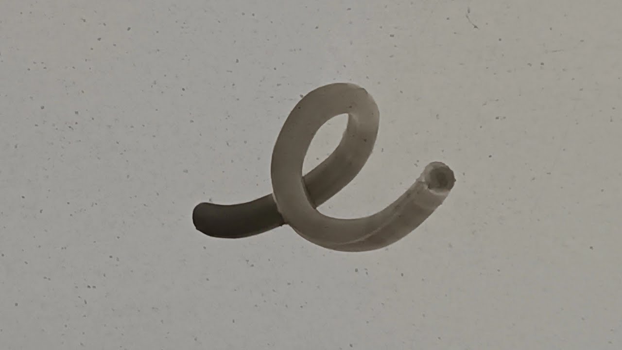 How 🤔 to write small letter e - YouTube