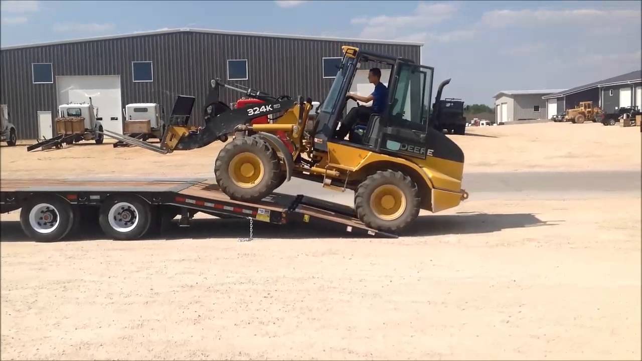 Air ramp equipment loading on B-B trailer - YouTube