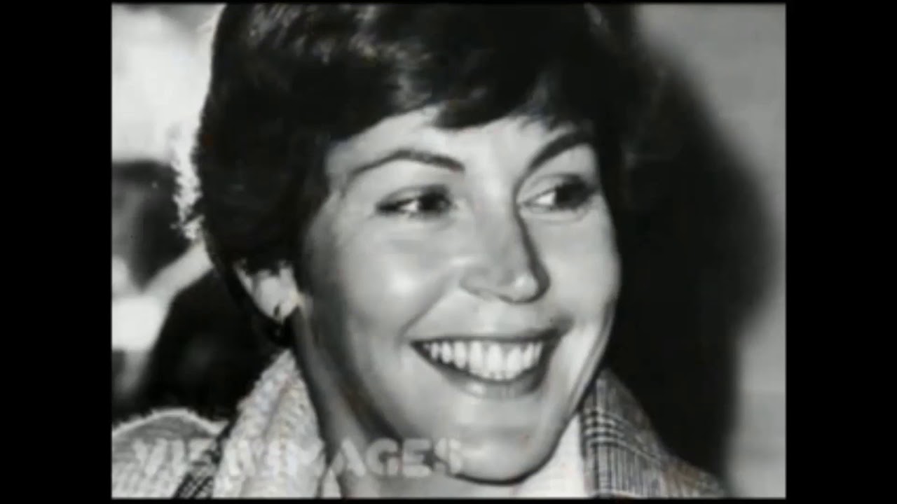 Helen Reddy - I Don't Know How To Love Him - YouTube