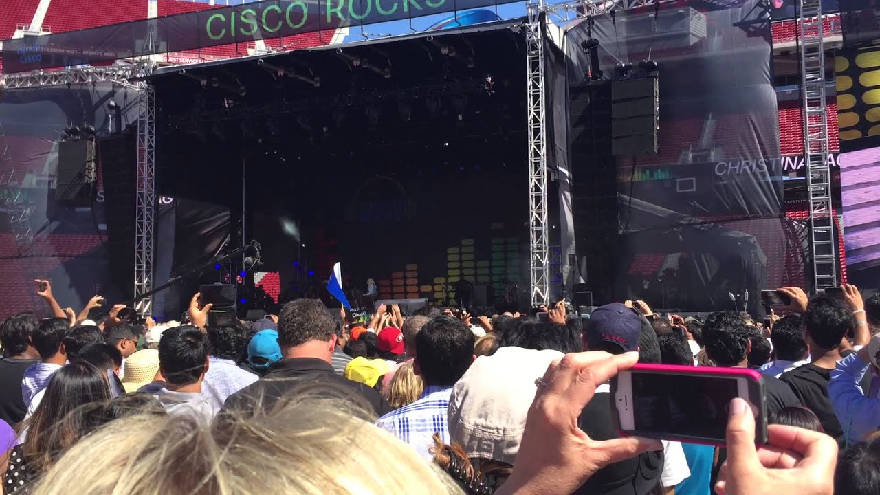 Cisco Rocs - Christina Aguilera3 - YouTube