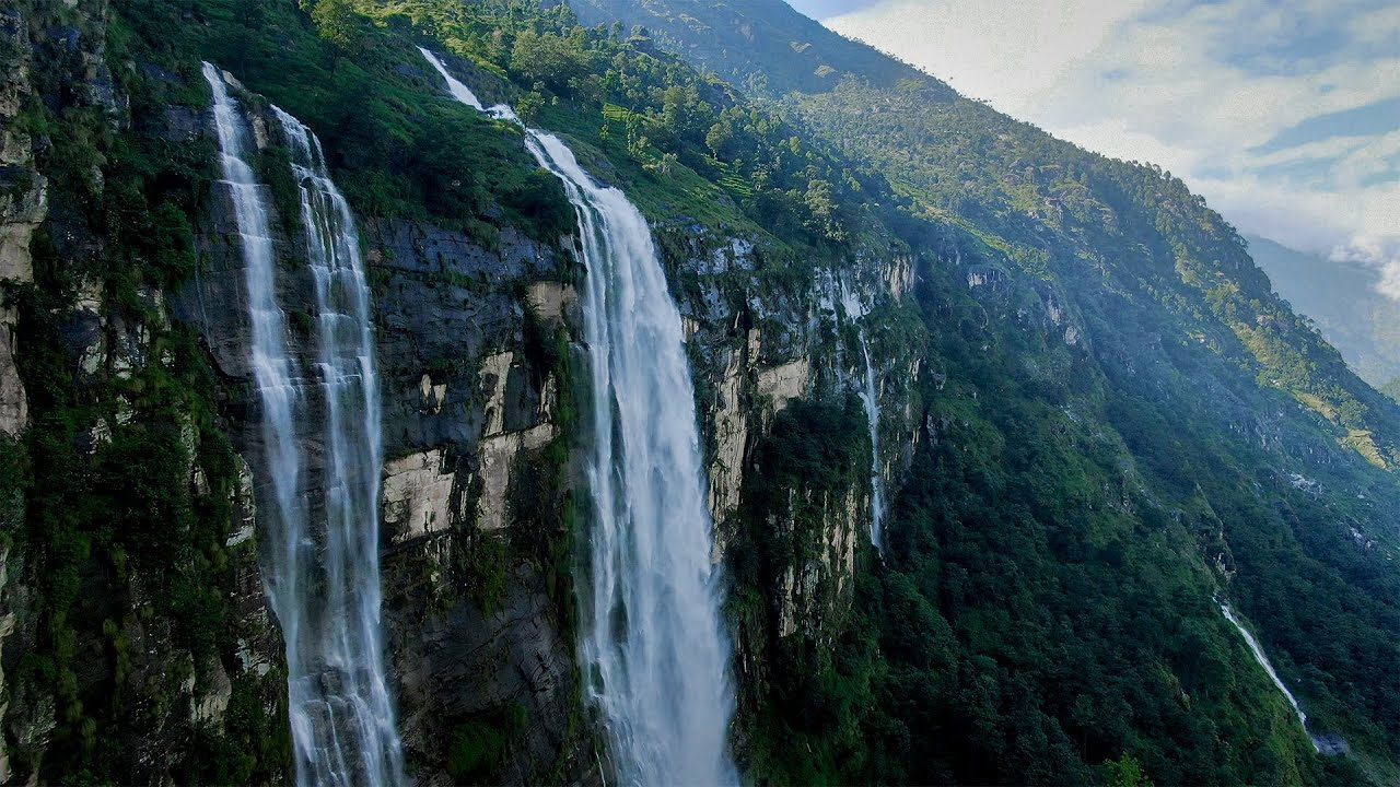 Bhangge Waterfall || Rasuwa || Nomad Dream - YouTube