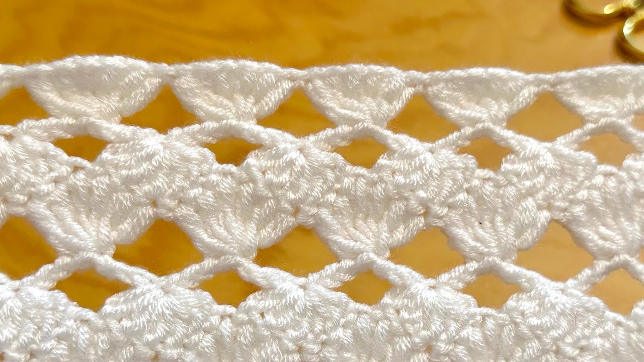Amazing!🌸💯White color Very easy crochet filled pistachio baby blanket ...