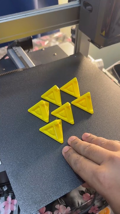 Triangle Loop. #3dprinting #infinite #loop - YouTube