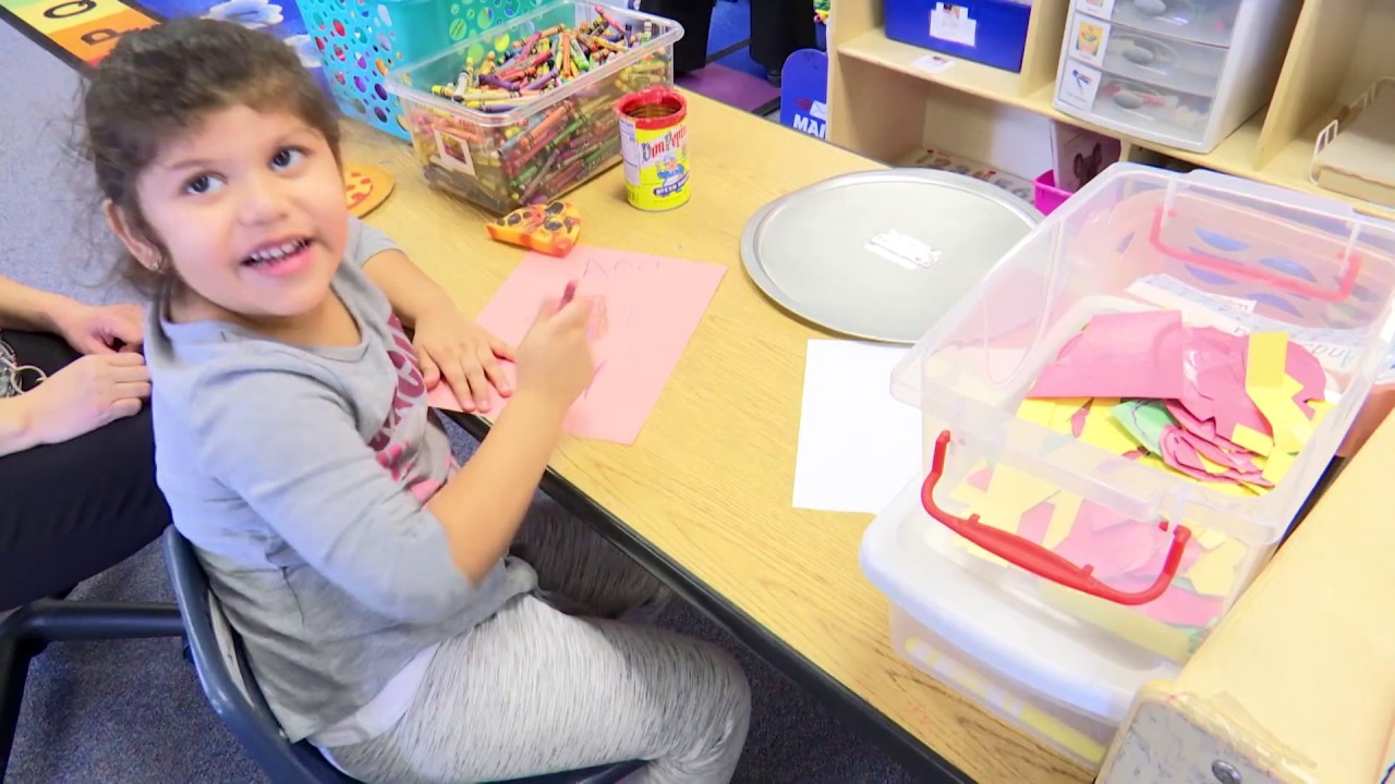 Preschool students at Featherstone Elementary create a pizzeria! - YouTube