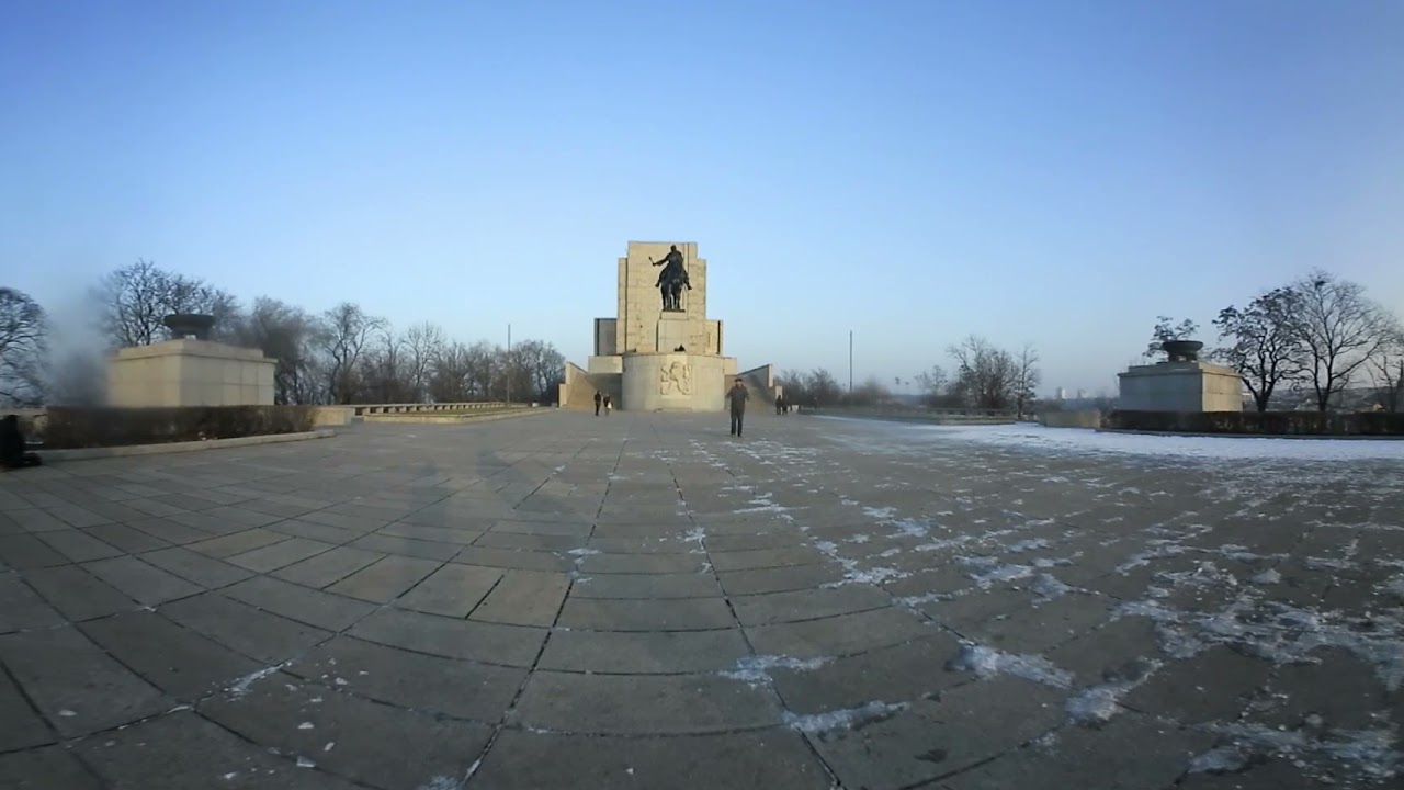 2017 15 Jan Ziska Statue, Vitkov Hill, 360° (Episodio 15) - YouTube