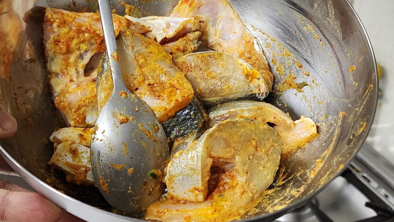 DUBAI MOM Vlog (Sultana) is live! Turkish seabass fish recipe, आजाव सब ...