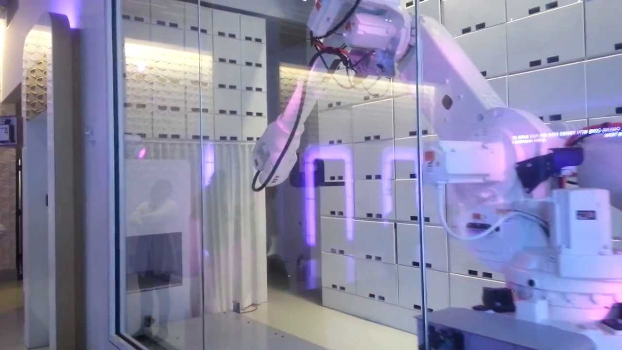 Robot at Yotel New York 140118 - YouTube