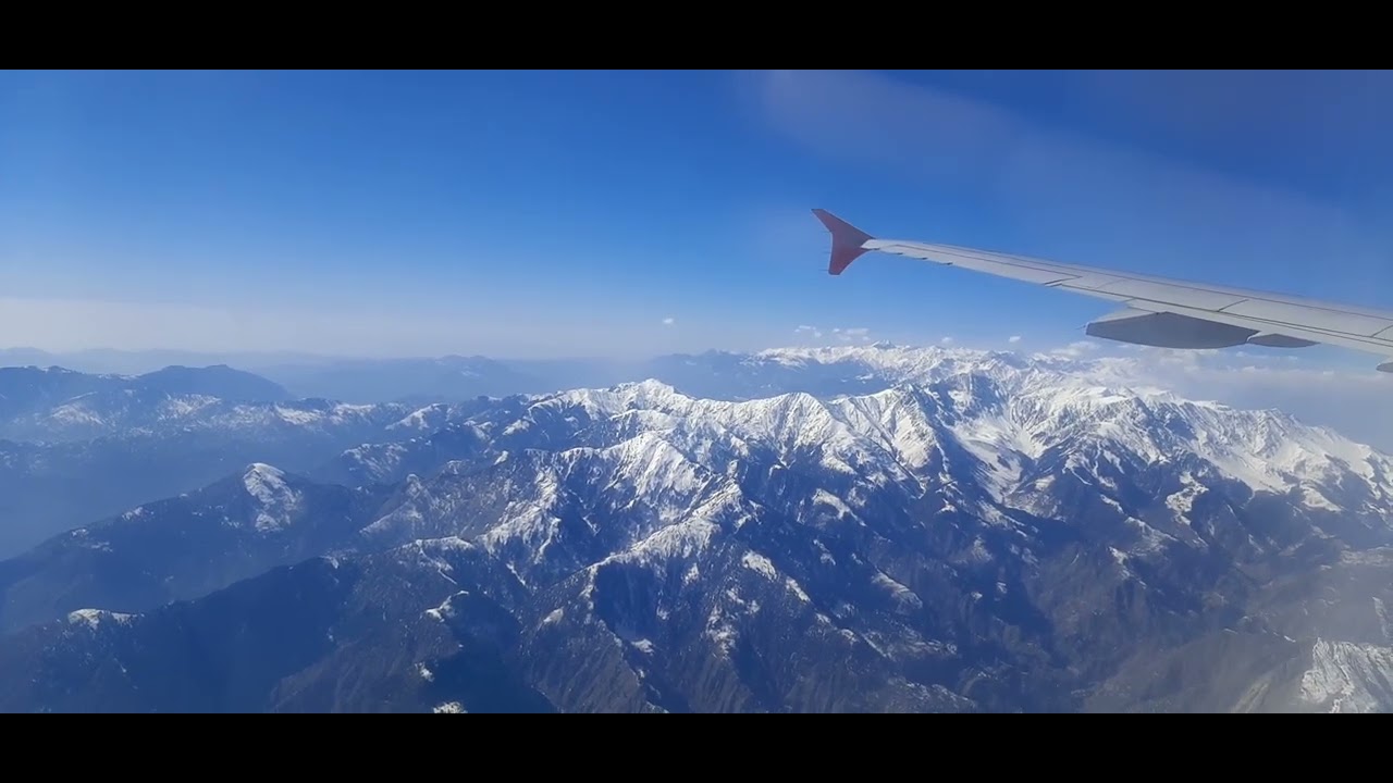 BEAUTY OF THE HIMALAYAS. Traveling in Air India 🇮🇳. - YouTube