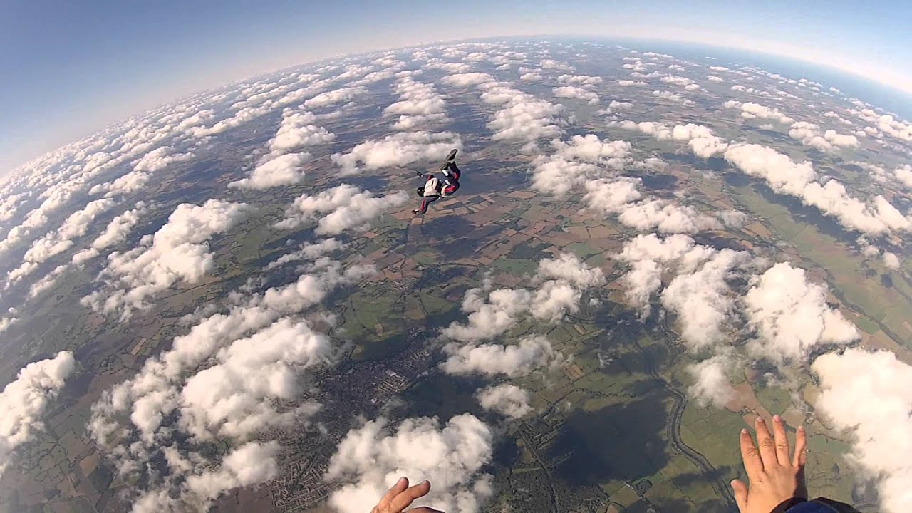 Blanes 2nd coaching Skydiving jump @ Beccles - YouTube