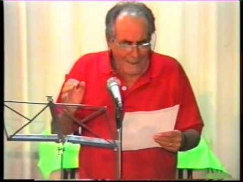 Alfonso Rinaldi legge Antonio Martire - 'e curve - YouTube