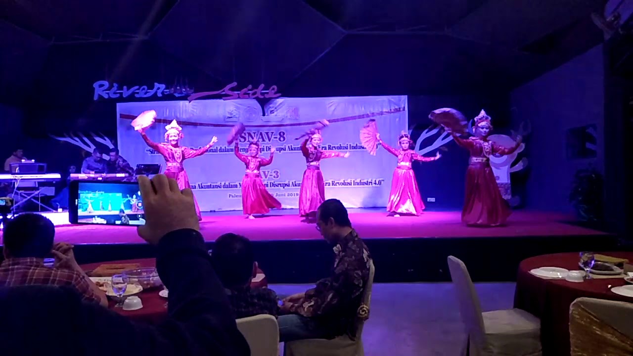 Tari Bujang Gadis Palembang - Sumatera Selatan - YouTube