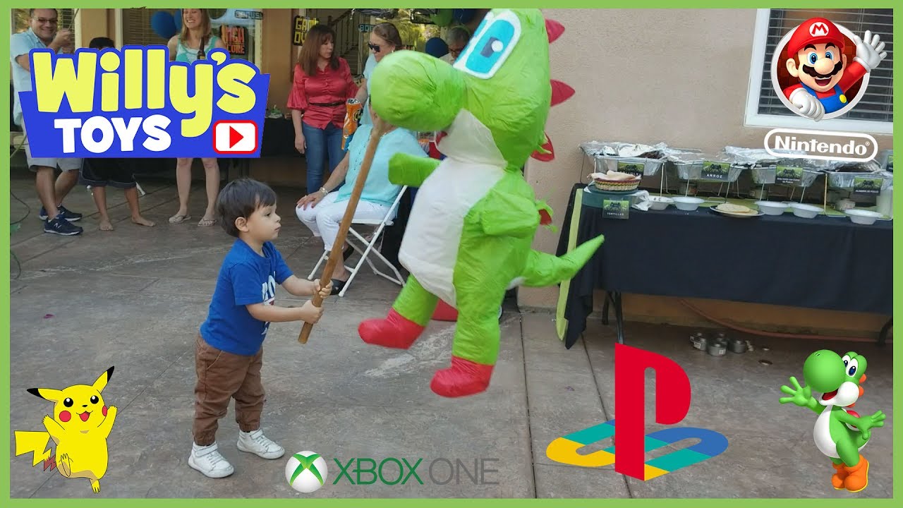 Nintendo Yoshi Piñata and a PlayStation 4 PS4 Cake and XBox One Cookies ...