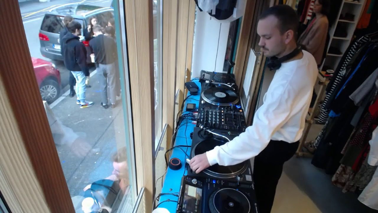 Frederick Block @Signal_403, Day 1 - October 2019 - YouTube