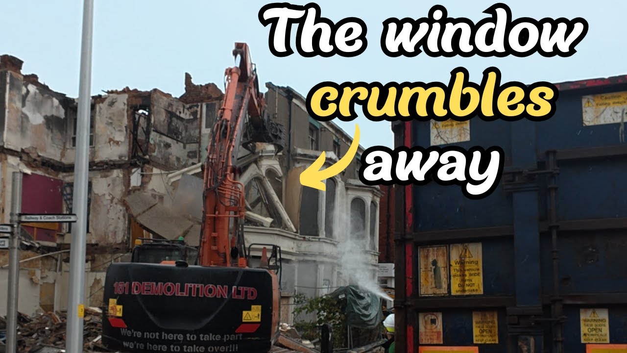 Blackpool Demolition: Windows And Walls Came Crumbling Down - YouTube