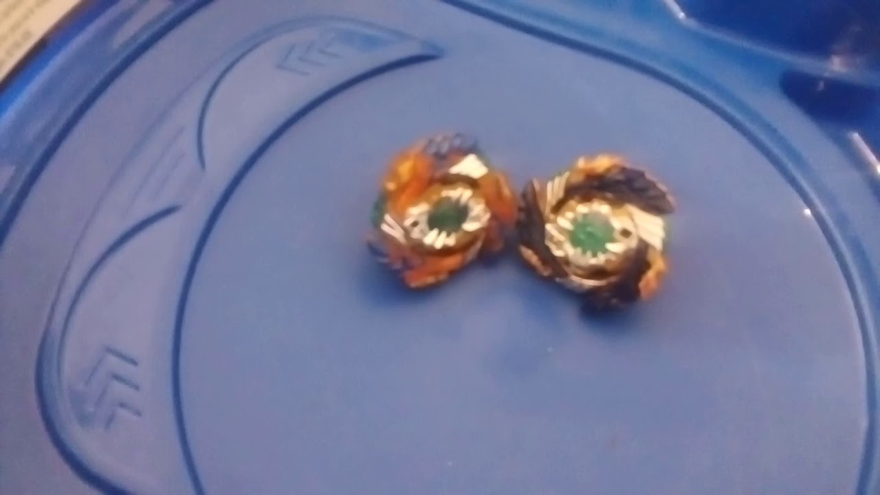 Beyblade Fafnir F4 Hasbro V/S Fafnir F4 Fake - YouTube