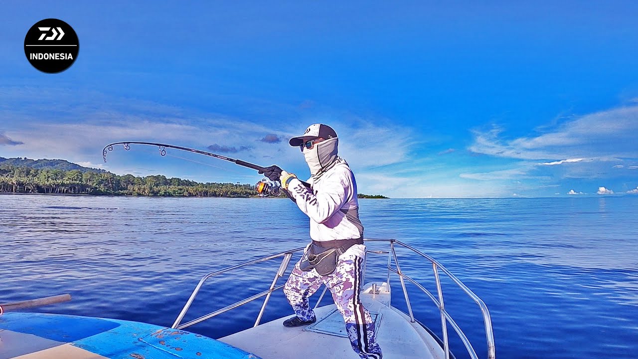 JANGAN DI TIRU...!!! TARIKAN IKAN PREDATOR KARANG DANGKAL HAMPIR BUAT ...