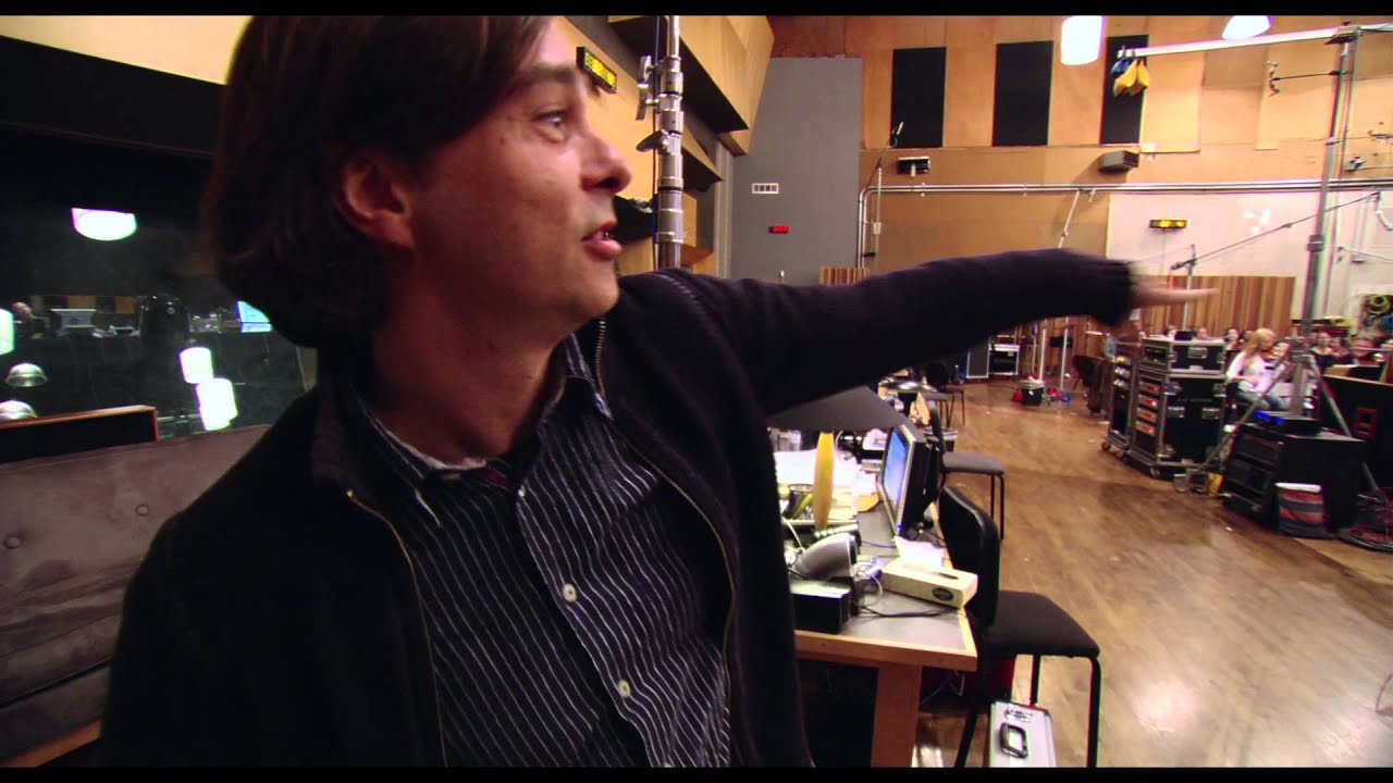 DESPICABLE ME 2/SUNT UN MIC TICALOS 2 (2013). THE MUSIC OF THE FILM ...