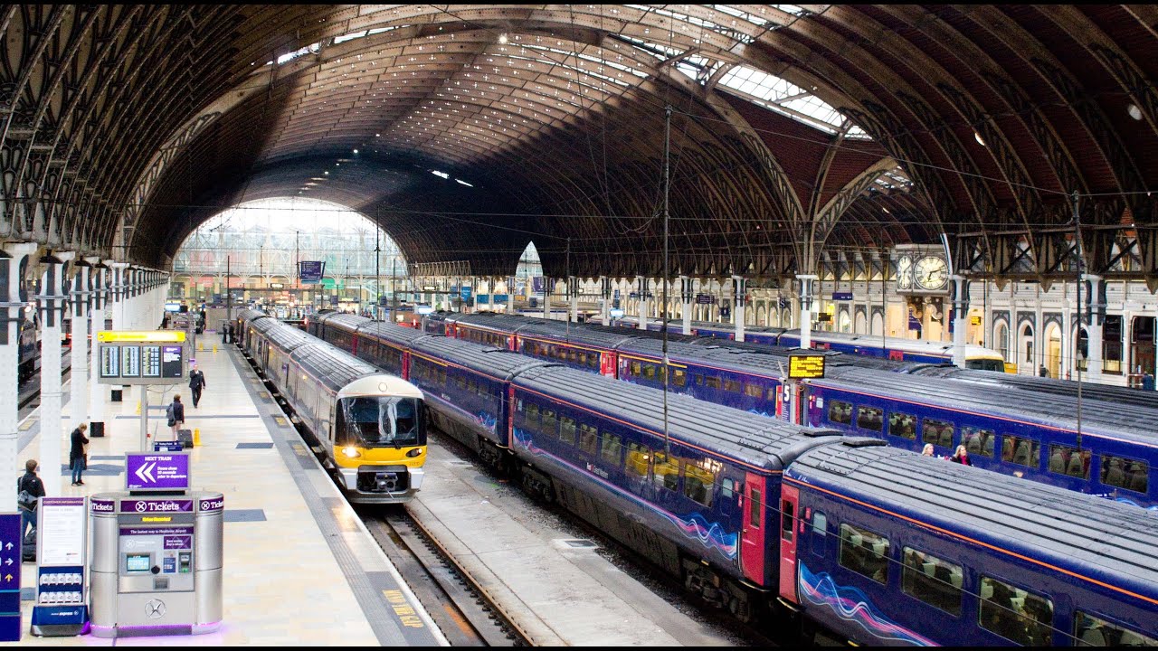 HST`s at London Paddington - YouTube