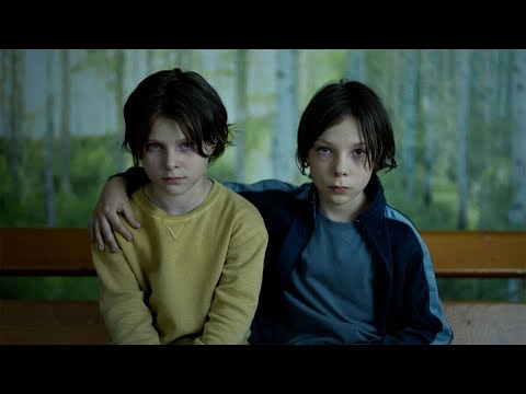 ΣΤΗΝ ΑΥΛΗ ΤΟΥ ΣΧΟΛΕΙΟΥ | 2021 | trailer - YouTube
