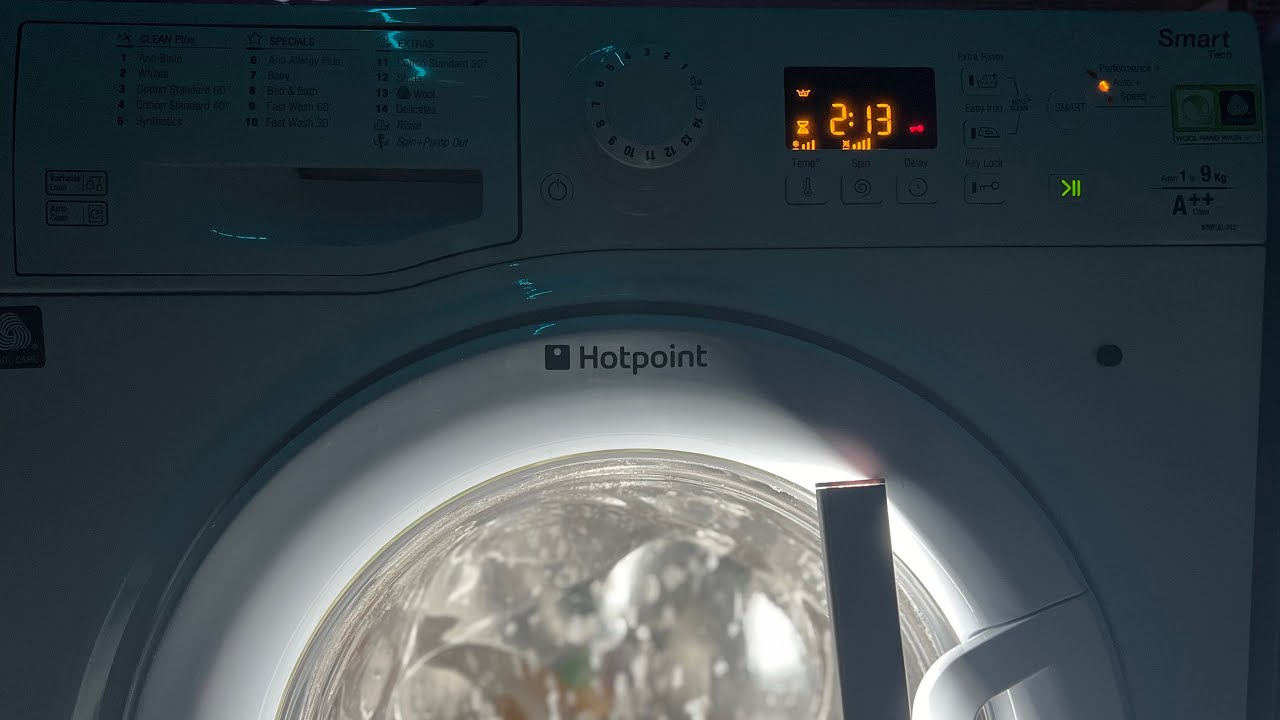 Brand New Hotpoint WMFUG942 Washing Machine! - First Wash 💘 - YouTube