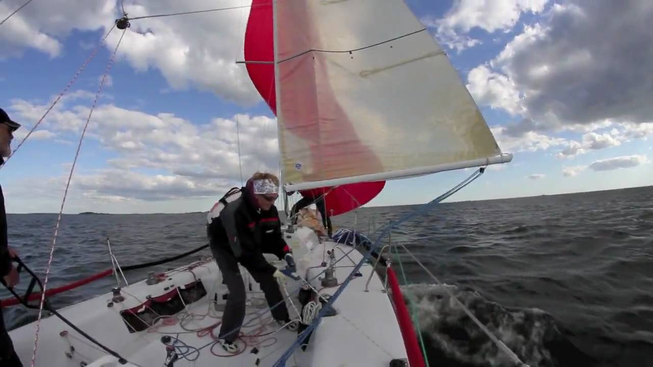Henderson 30 test sail - YouTube