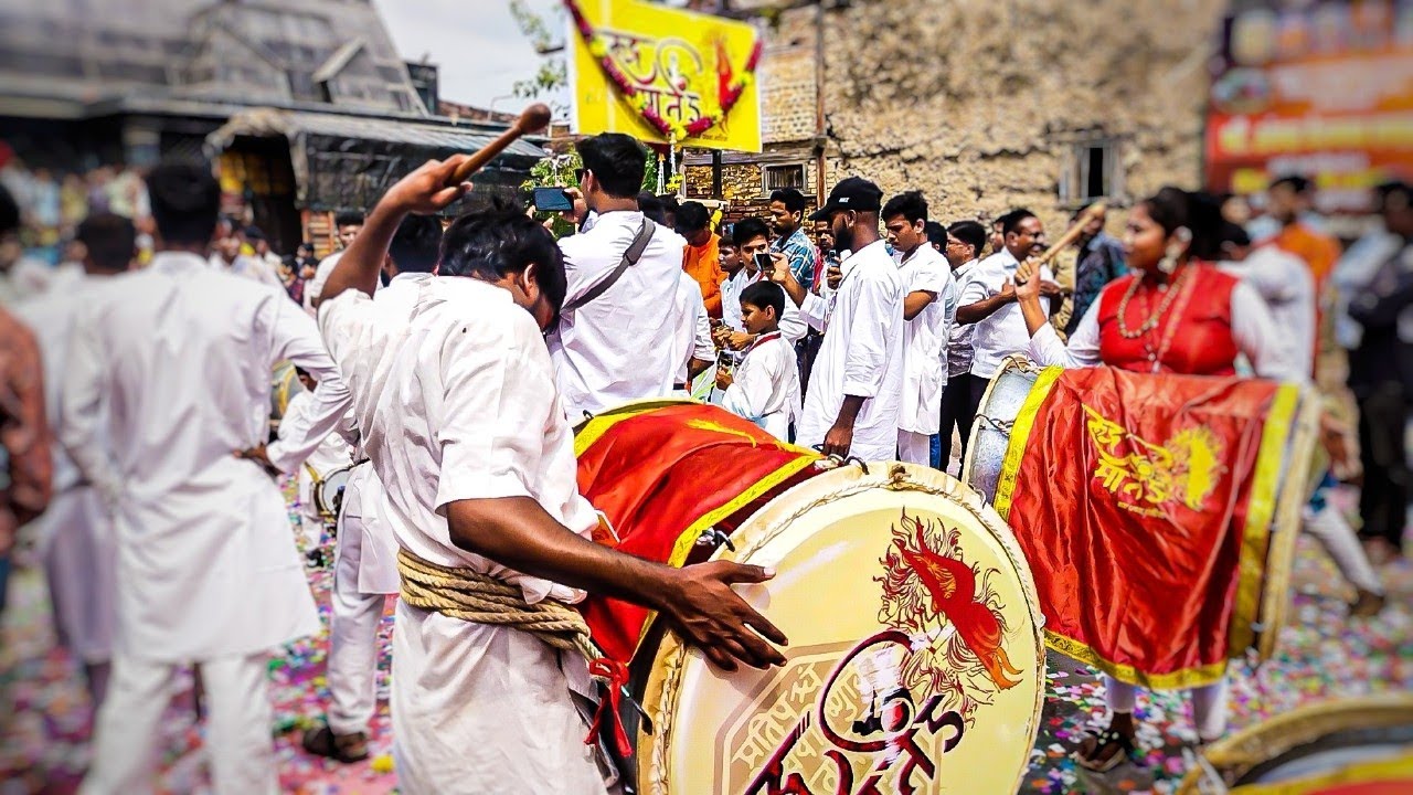 #RUDRA MARTAND DHOL PATHAK,Nashik. .........kalwan shiv dhavj - YouTube