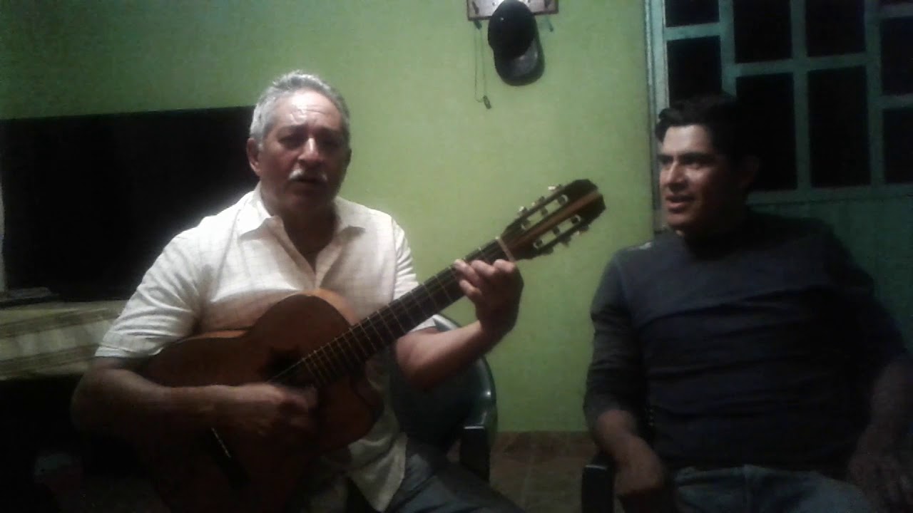 Toño posadas. .ya estan cantando los gallos ..javier y baltazar - YouTube
