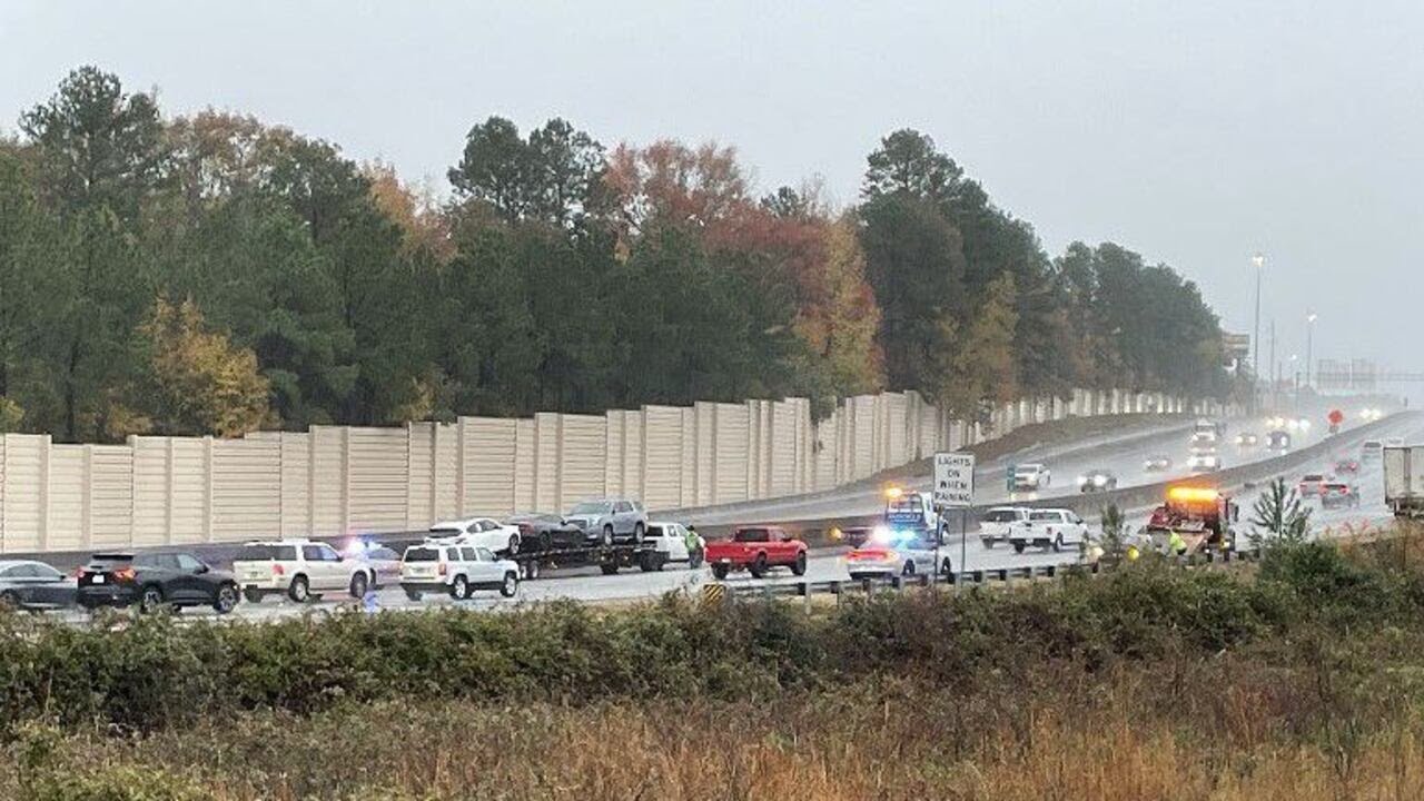 Bobby Jones Expressway crash - YouTube