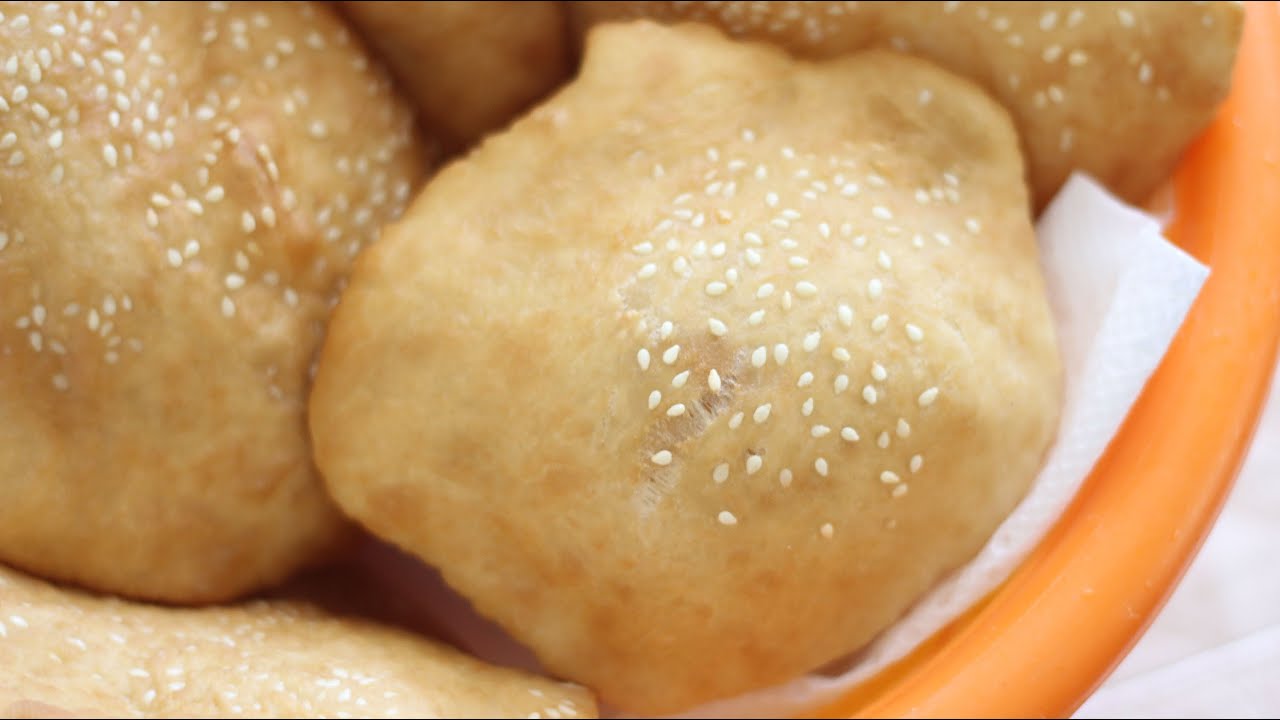 Banh Tieu (Vietnamese Hollow Doughnuts) Donuts Bread - YouTube