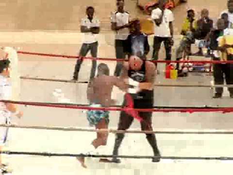 Power Uti Vs Super Festus (Drew Hankinson) - YouTube