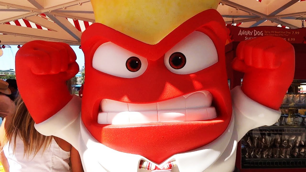 Pixar Pier food stands (Angry Dogs, Señor Buzz Churros, Poultry Palace ...