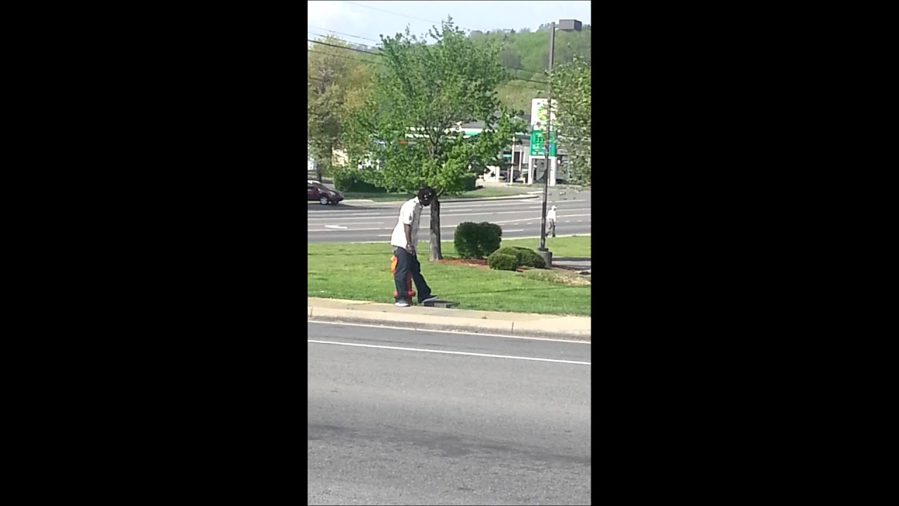 Man dancing at bus stop - YouTube