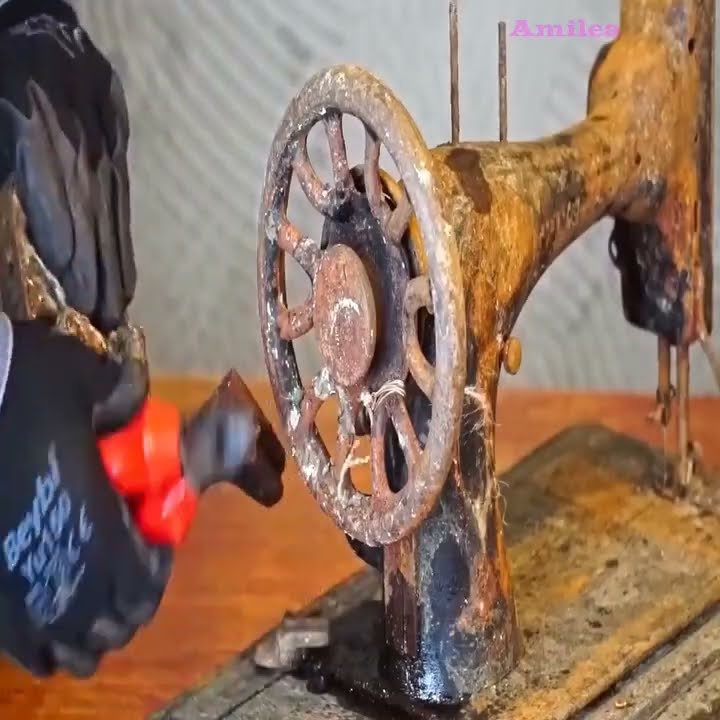 Very old Rusty 1894's Singer Sewing Machine Restoration - YouTube