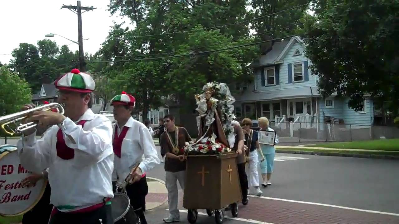 Saint Anthony Of Padua Parade - YouTube